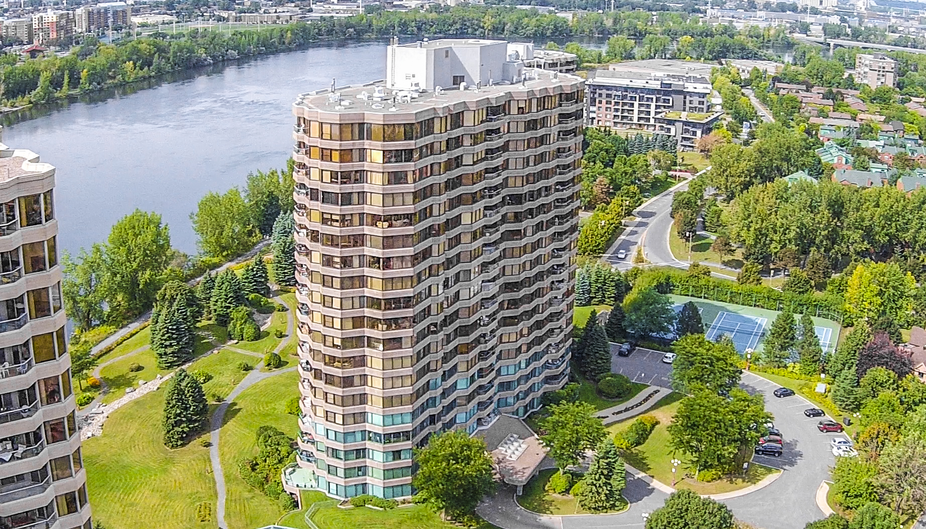 Impeccable condo penthouse Club Marin 2 Ile-des-Soeurs Montreal/Centre ...